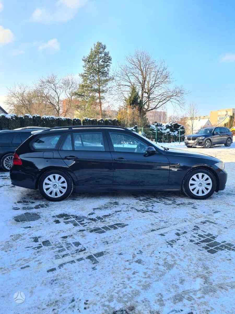 Black BMW 320 2008 in Kaisiadorys, with an engine capacity of 2.00 L and mileage of 350 thousand km for 2650 €, photo 8 on AUTOMOTO.COM.LV