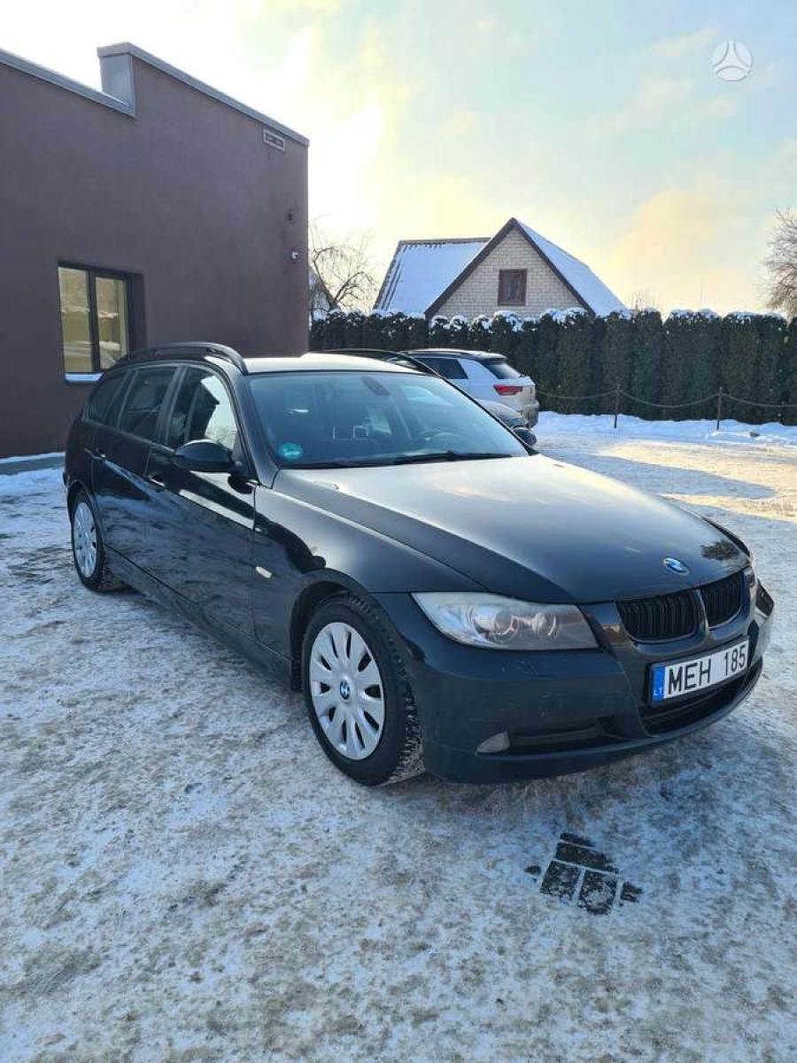 Black BMW 320 2008 in Kaisiadorys, with an engine capacity of 2.00 L and mileage of 350 thousand km for 2650 €, photo 9 on AUTOMOTO.COM.LV