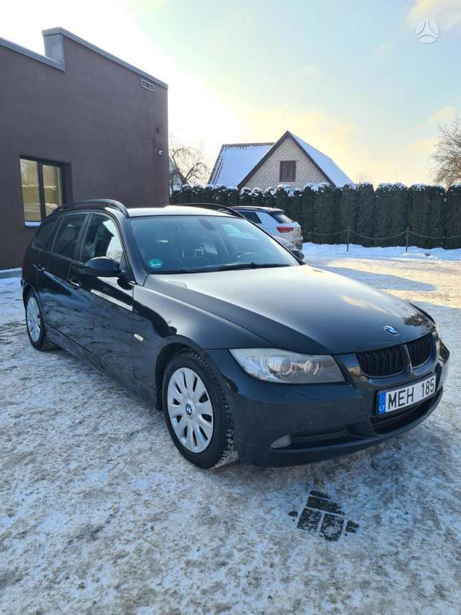 Black BMW 320 2008 in Kaisiadorys, with an engine capacity of 2.00 L and mileage of 350 thousand km for 2650 €, photo 11 on AUTOMOTO.COM.LV