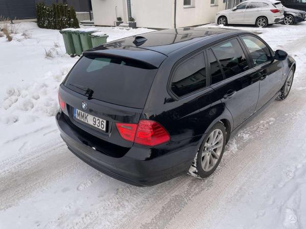 Melns BMW 320 2008 Kauņa, ar dzinēja tilpumu 2.00 L un nobraukumu 367 tūkst. km par 4950 €, foto 6 vietnē AUTOMOTO.COM.LV
