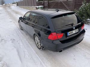 Melns BMW 320 2008 Kauņa, ar dzinēja tilpumu 2.00 L un nobraukumu 367 tūkst. km par 4950 €, foto 8 vietnē AUTOMOTO.COM.LV