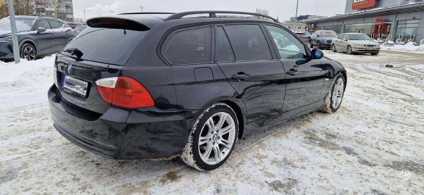 Melns BMW 320 2008 Viļņa, ar dzinēja tilpumu 2.00 L un nobraukumu 340 tūkst. km par 3750 €, foto 5 vietnē AUTOMOTO.COM.LV
