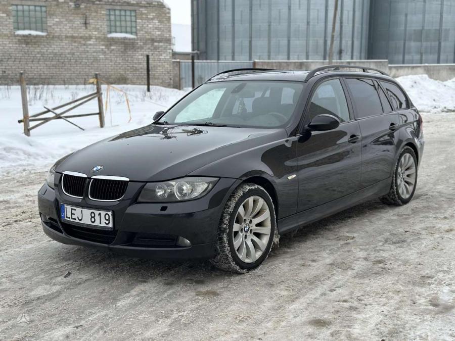 Melns BMW 320 2008 Ukmergė, ar dzinēja tilpumu 2.00 L un nobraukumu 375 tūkst. km par 2100 €, foto 5 vietnē AUTOMOTO.COM.LV