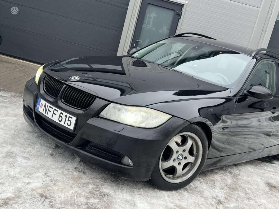 Melns BMW 320 2008 Kauņa, ar dzinēja tilpumu 2.00 L un nobraukumu 347 tūkst. km par 2400 €, foto 2 vietnē AUTOMOTO.COM.LV