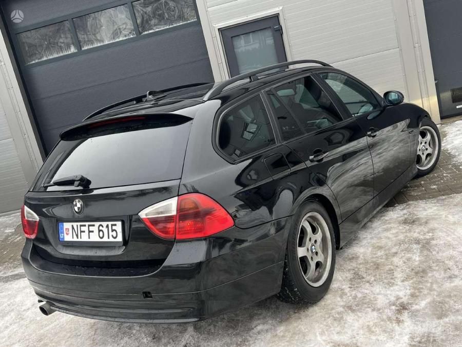 Melns BMW 320 2008 Kauņa, ar dzinēja tilpumu 2.00 L un nobraukumu 347 tūkst. km par 2400 €, foto 11 vietnē AUTOMOTO.COM.LV