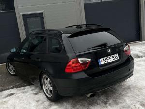 Melns BMW 320 2008 Kauņa, ar dzinēja tilpumu 2.00 L un nobraukumu 347 tūkst. km par 2400 €, foto 12 vietnē AUTOMOTO.COM.LV