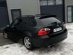 Melns BMW 320 2008 Kauņa, ar dzinēja tilpumu 2.00 L un nobraukumu 347 tūkst. km par 2400 €, foto 14 vietnē AUTOMOTO.COM.LV
