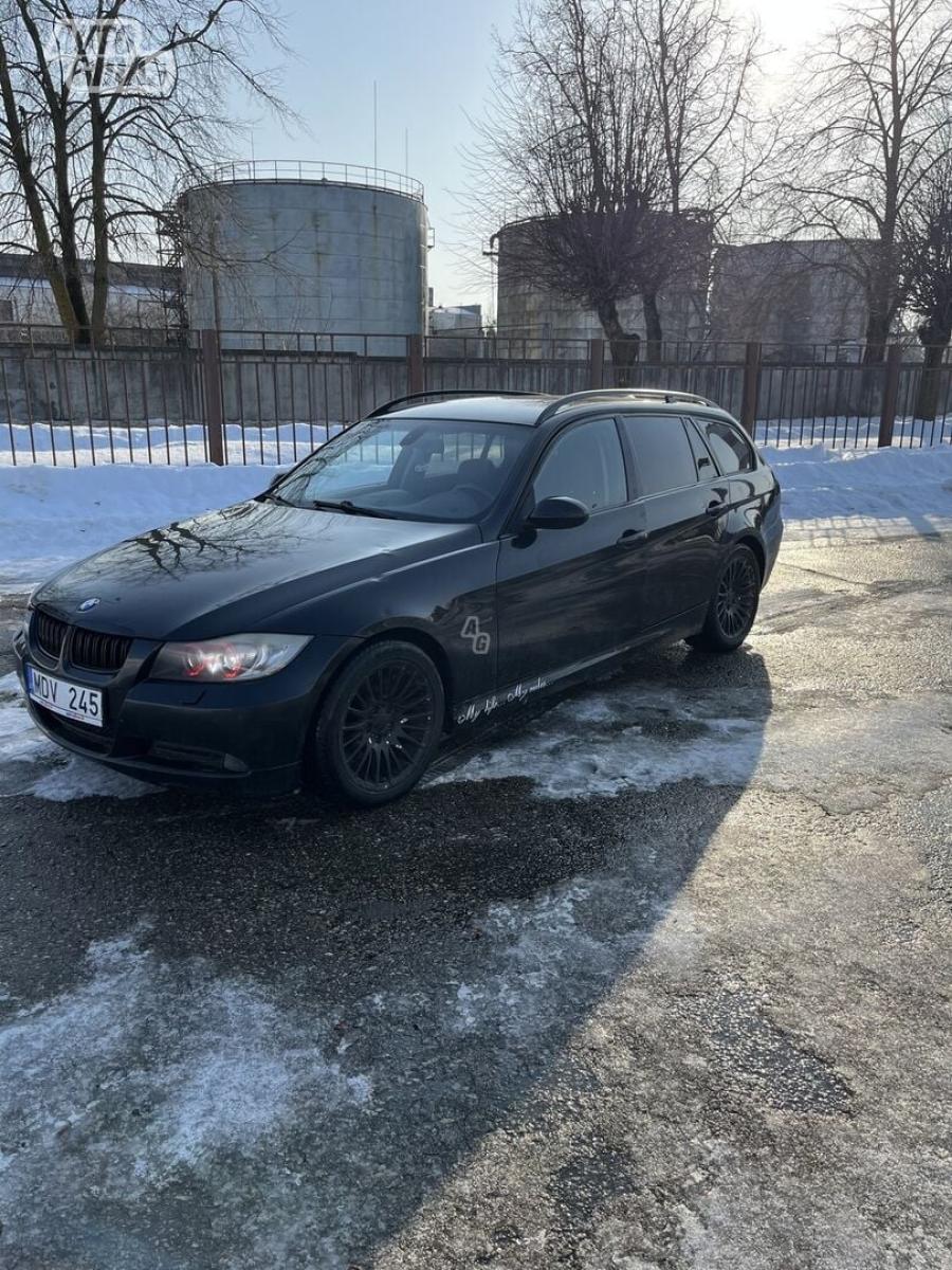 Melns BMW 320 2008 Panevēža, ar dzinēja tilpumu 2.00 L un nobraukumu 350 tūkst. km par 1250 €, foto 3 vietnē AUTOMOTO.COM.LV