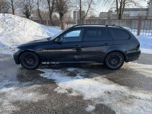 Melns BMW 320 2008 Panevēža, ar dzinēja tilpumu 2.00 L un nobraukumu 350 tūkst. km par 1250 €, foto 5 vietnē AUTOMOTO.COM.LV