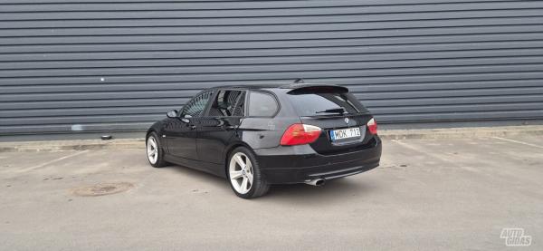 Black BMW 320 2008 in Alytus, with an engine capacity of 2.00 L and mileage of 374 thousand km for 3490 €, photo 5 on AUTOMOTO.COM.LV