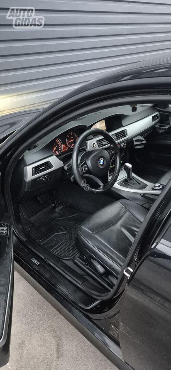 Black BMW 320 2008 in Alytus, with an engine capacity of 2.00 L and mileage of 374 thousand km for 3490 €, photo 8 on AUTOMOTO.COM.LV