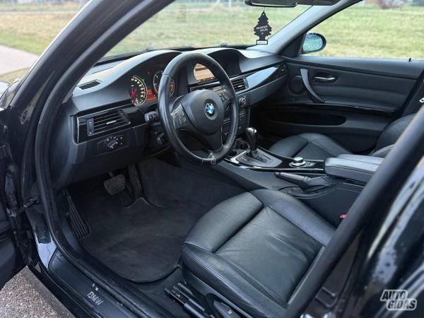 Melns BMW 320 2008 Viļņa, ar dzinēja tilpumu 2.00 L un nobraukumu 230 tūkst. km par 4000 €, foto 8 vietnē AUTOMOTO.COM.LV