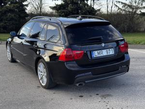 Black BMW 320 2008 in Marijampole, with an engine capacity of 2.00 L and mileage of 340 thousand km for 4500 €, photo 5 on AUTOMOTO.COM.LV