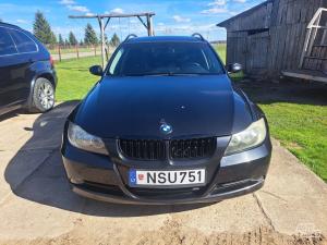 Melns BMW 320 2008 Panevēža, ar dzinēja tilpumu 2.00 L un nobraukumu 349 tūkst. km par 3300 €, foto 3 vietnē AUTOMOTO.COM.LV