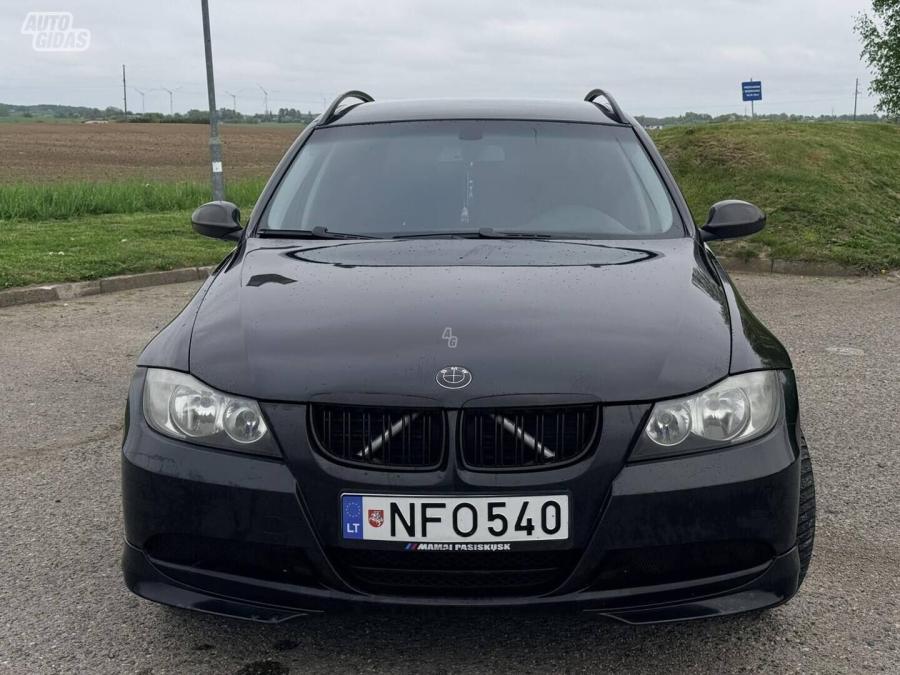 Black BMW 320 2008 in Kretinga, with an engine capacity of 2.00 L and mileage of 285 thousand km for 3450 €, photo 1 on AUTOMOTO.COM.LV