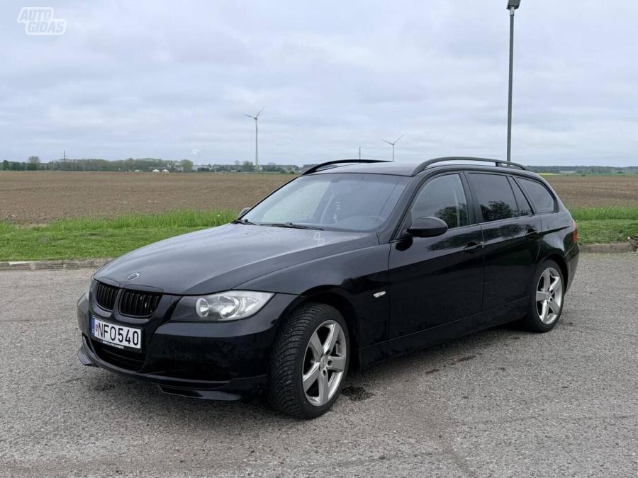 Melns BMW 320 2008 Kretinga, ar dzinēja tilpumu 2.00 L un nobraukumu 285 tūkst. km par 3450 €, foto 3 vietnē AUTOMOTO.COM.LV