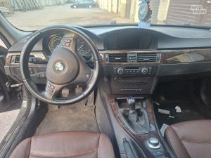 Melns BMW 320 2008 Marijampole, ar dzinēja tilpumu 2.00 L un nobraukumu 390 tūkst. km par 2100 €, foto 8 vietnē AUTOMOTO.COM.LV