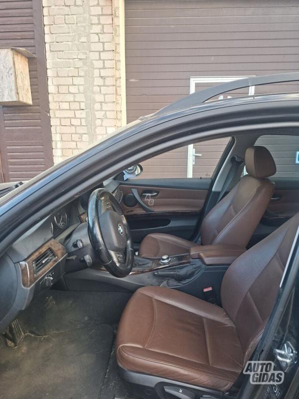 Black BMW 320 2008 in Marijampole, with an engine capacity of 2.00 L and mileage of 390 thousand km for 2100 €, photo 8 on AUTOMOTO.COM.LV