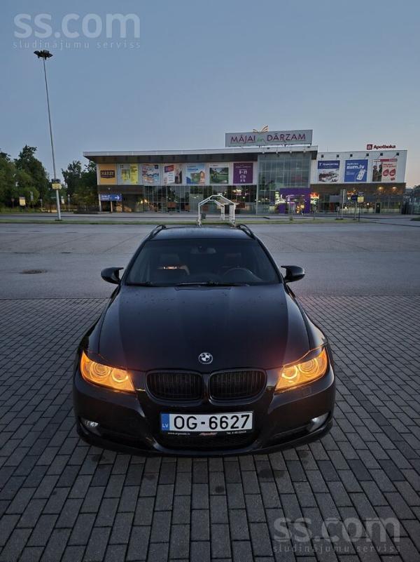 Melns BMW 320 2008 Rīga, ar dzinēja tilpumu 2.00 L un nobraukumu 430 tūkst. km par 4700 €, foto 1 vietnē AUTOMOTO.COM.LV