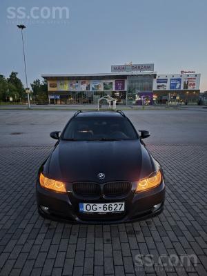 Black BMW 320 2008 in Riga, with an engine capacity of 2.00 L and mileage of 430 thousand km for 4700 €, photo  on AUTOMOTO.COM.LV