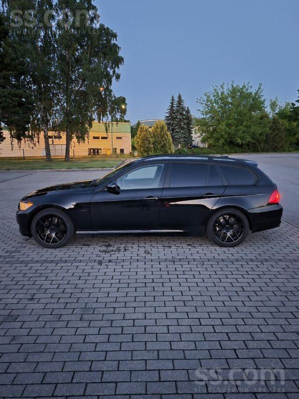 Melns BMW 320 2008 Rīga, ar dzinēja tilpumu 2.00 L un nobraukumu 430 tūkst. km par 4700 €, foto 3 vietnē AUTOMOTO.COM.LV