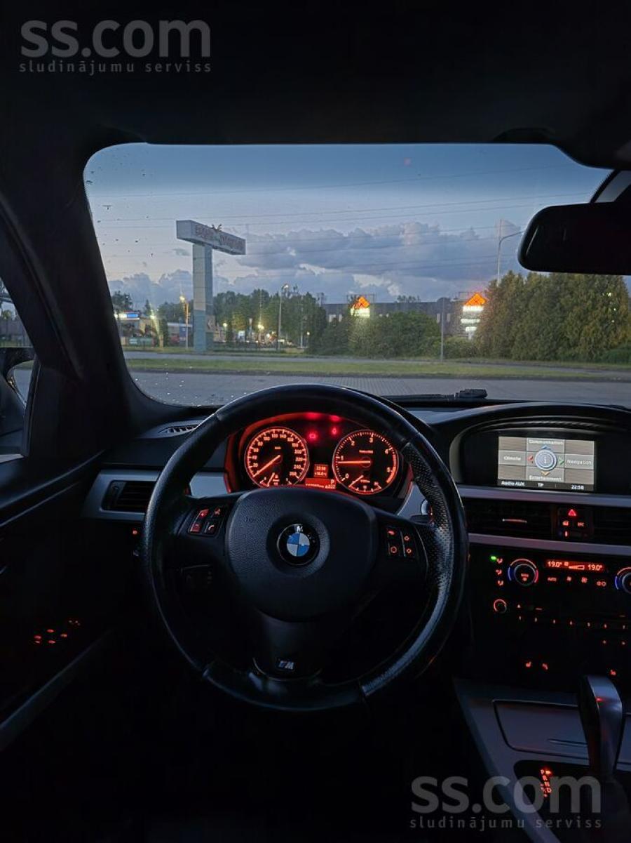 Melns BMW 320 2008 Rīga, ar dzinēja tilpumu 2.00 L un nobraukumu 430 tūkst. km par 4700 €, foto 14 vietnē AUTOMOTO.COM.LV