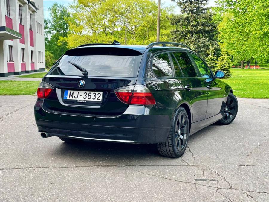 Black BMW 320 2008 in Riga, with an engine capacity of 2.00 L and mileage of 330 thousand km for 4200 €, photo 5 on AUTOMOTO.COM.LV