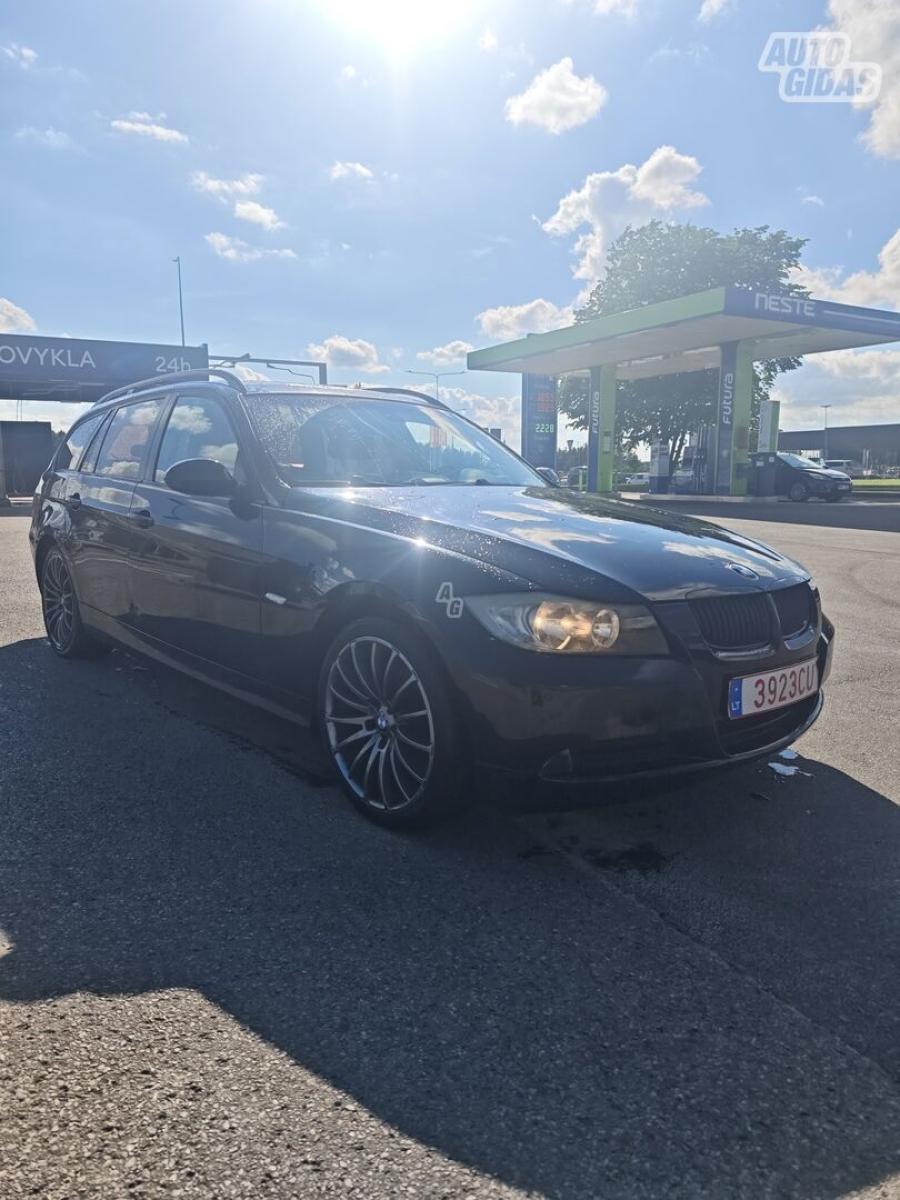 Black BMW 320 2008 in Utena, with an engine capacity of 2.00 L and mileage of 225 thousand km for 1990 €, photo 4 on AUTOMOTO.COM.LV