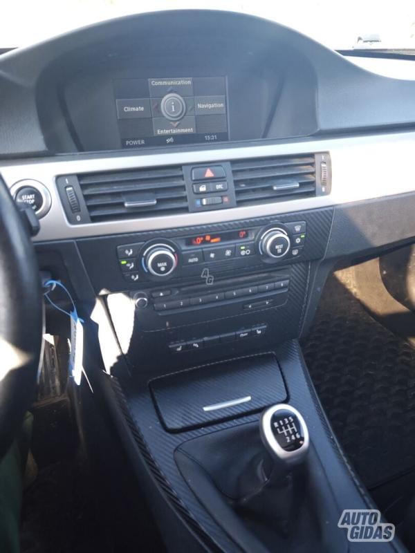 Black BMW 320 2008 in Utena, with an engine capacity of 2.00 L and mileage of 225 thousand km for 1990 €, photo 5 on AUTOMOTO.COM.LV