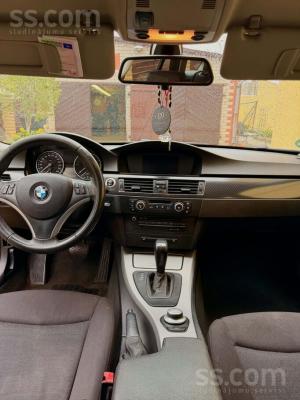 Black BMW 320 2008 in Bauska, with an engine capacity of 2.00 L and mileage of 330 thousand km for 3500 €, photo 5 on AUTOMOTO.COM.LV