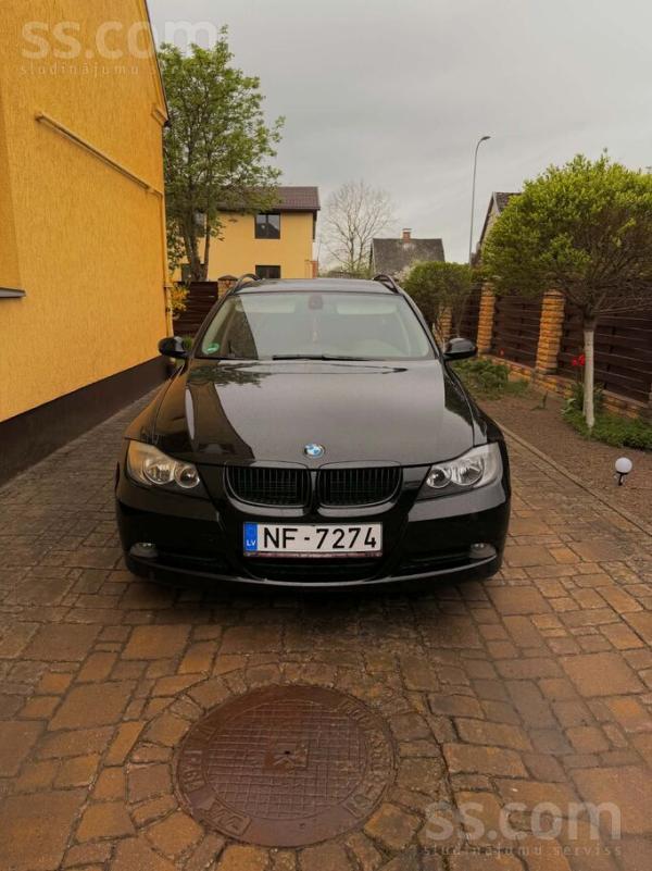 Black BMW 320 2008 in Bauska, with an engine capacity of 2.00 L and mileage of 330 thousand km for 3500 €, photo 6 on AUTOMOTO.COM.LV