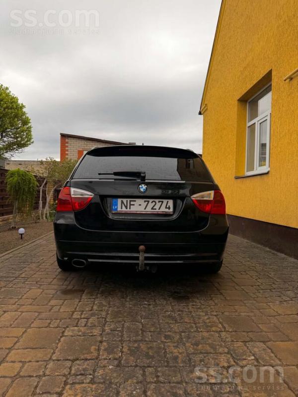 Black BMW 320 2008 in Bauska, with an engine capacity of 2.00 L and mileage of 330 thousand km for 3500 €, photo 7 on AUTOMOTO.COM.LV