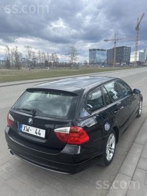 Черный БМВ 320 2008 в Рига, объемом двигателя 2.00 л и пробегом 276 тыс. км за 4800 €, фото 6 на AUTOMOTO.COM.LV
