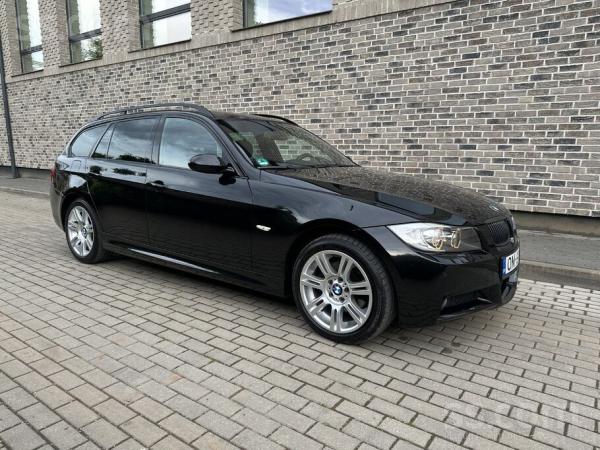 Melns BMW 320 2008 Tukums, ar dzinēja tilpumu 2.00 L un nobraukumu 0 tūkst. km par 5990 €, foto 3 vietnē AUTOMOTO.COM.LV