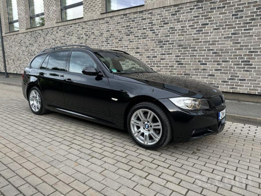 Melns BMW 320 2008 Tukums, ar dzinēja tilpumu 2.00 L un nobraukumu 0 tūkst. km par 5990 €, foto 4 vietnē AUTOMOTO.COM.LV