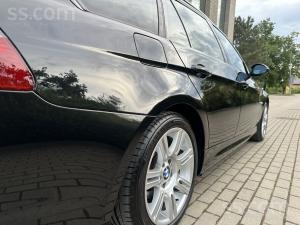 Melns BMW 320 2008 Tukums, ar dzinēja tilpumu 2.00 L un nobraukumu 0 tūkst. km par 5990 €, foto 12 vietnē AUTOMOTO.COM.LV