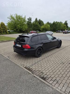 Black BMW 320 2008 in Riga, with an engine capacity of 2.00 L and mileage of 448 thousand km for 4700 €, photo 4 on AUTOMOTO.COM.LV