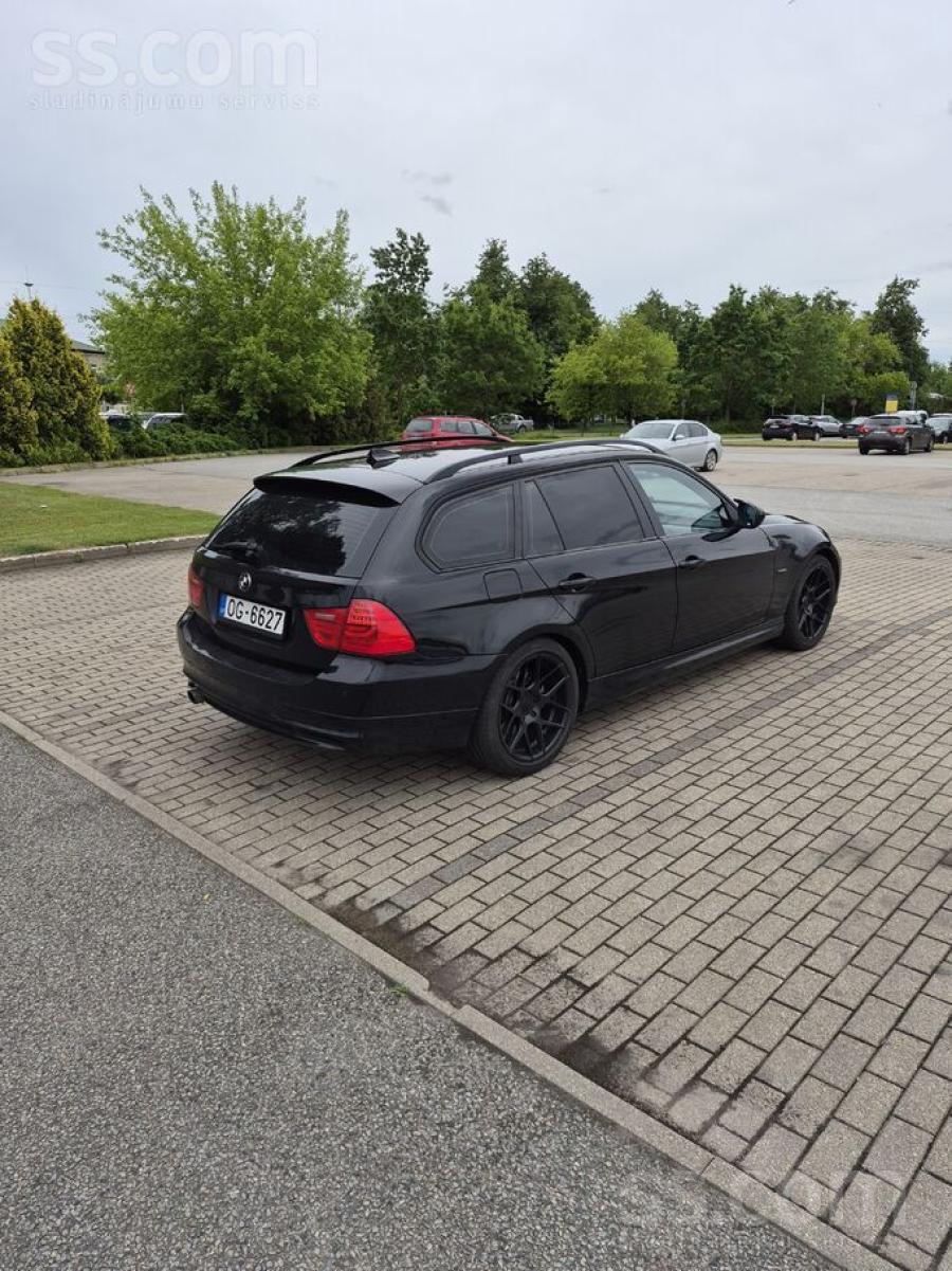 Black BMW 320 2008 in Riga, with an engine capacity of 2.00 L and mileage of 448 thousand km for 4700 €, photo 4 on AUTOMOTO.COM.LV