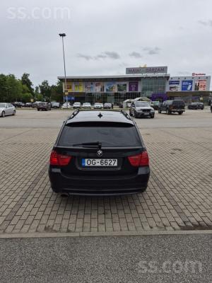 Black BMW 320 2008 in Riga, with an engine capacity of 2.00 L and mileage of 448 thousand km for 4700 €, photo 6 on AUTOMOTO.COM.LV