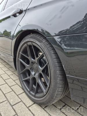 Black BMW 320 2008 in Riga, with an engine capacity of 2.00 L and mileage of 448 thousand km for 4700 €, photo 10 on AUTOMOTO.COM.LV