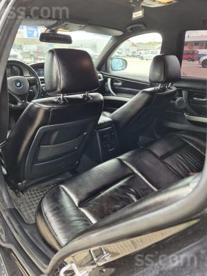 Black BMW 320 2008 in Riga, with an engine capacity of 2.00 L and mileage of 448 thousand km for 4700 €, photo 15 on AUTOMOTO.COM.LV