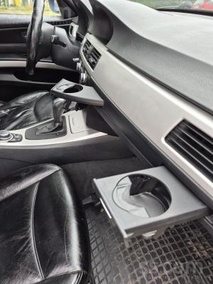 Black BMW 320 2008 in Riga, with an engine capacity of 2.00 L and mileage of 448 thousand km for 4700 €, photo 17 on AUTOMOTO.COM.LV