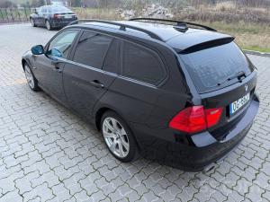 Black BMW 320 2008 in Riga, with an engine capacity of 2.00 L and mileage of 420 thousand km for 3400 €, photo 5 on AUTOMOTO.COM.LV