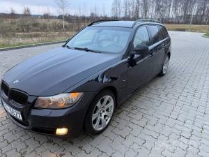 Black BMW 320 2008 in Riga, with an engine capacity of 2.00 L and mileage of 420 thousand km for 3400 €, photo 6 on AUTOMOTO.COM.LV