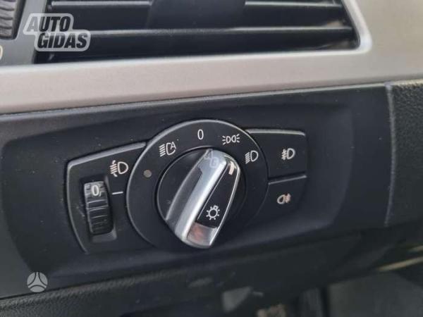 Black BMW 320 2008 in Prienai, with an engine capacity of 2.00 L and mileage of 360 thousand km for 3999 €, photo 2 on AUTOMOTO.COM.LV
