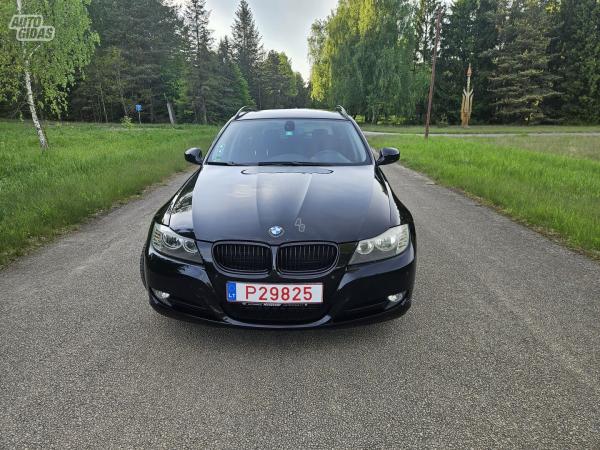 Black BMW 320 2008 in Prienai, with an engine capacity of 2.00 L and mileage of 360 thousand km for 3999 €, photo 4 on AUTOMOTO.COM.LV