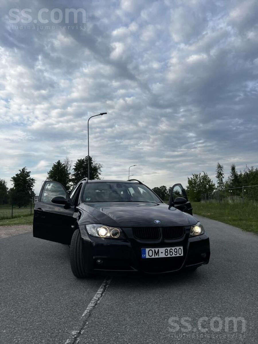Black BMW 320 2008 in Jelgava, with an engine capacity of 2.00 L and mileage of 266 thousand km for 5600 €, photo 1 on AUTOMOTO.COM.LV