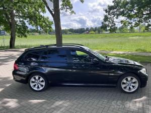 Black BMW 320 2008 in Valmiera, with an engine capacity of 2.00 L and mileage of 284 thousand km for 4300 €, photo 4 on AUTOMOTO.COM.LV