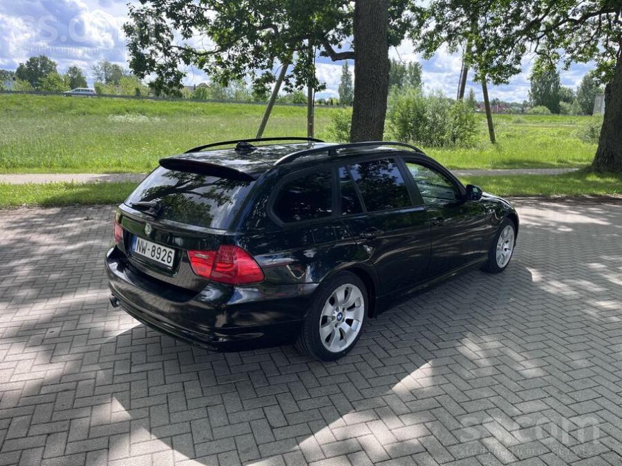 Black BMW 320 2008 in Valmiera, with an engine capacity of 2.00 L and mileage of 284 thousand km for 4300 €, photo 5 on AUTOMOTO.COM.LV