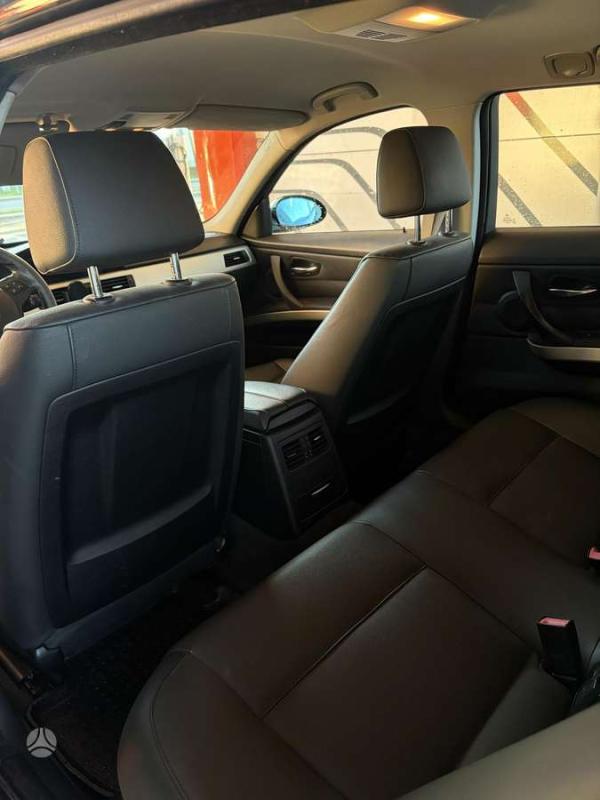 Melns BMW 320 2008 Varėna, ar dzinēja tilpumu 2.00 L un nobraukumu 308 tūkst. km par 3500 €, foto 3 vietnē AUTOMOTO.COM.LV